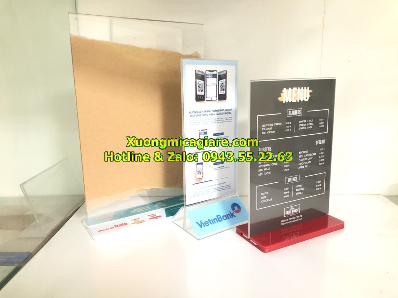 Standee Mica Để Bàn A4